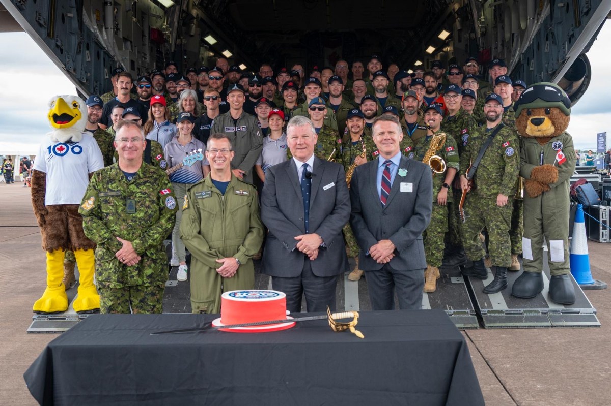 Royal Canadian Air Force celebrate centenary at RAF Fairford – Military ...